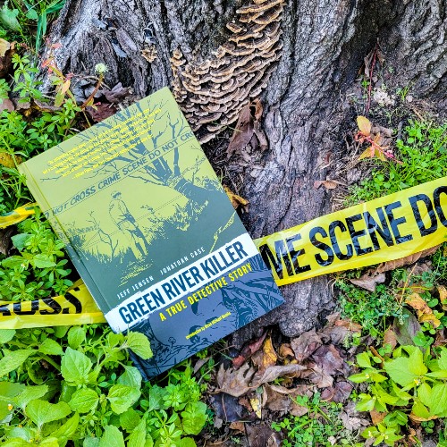 Green River Killer – Read Between the Spines